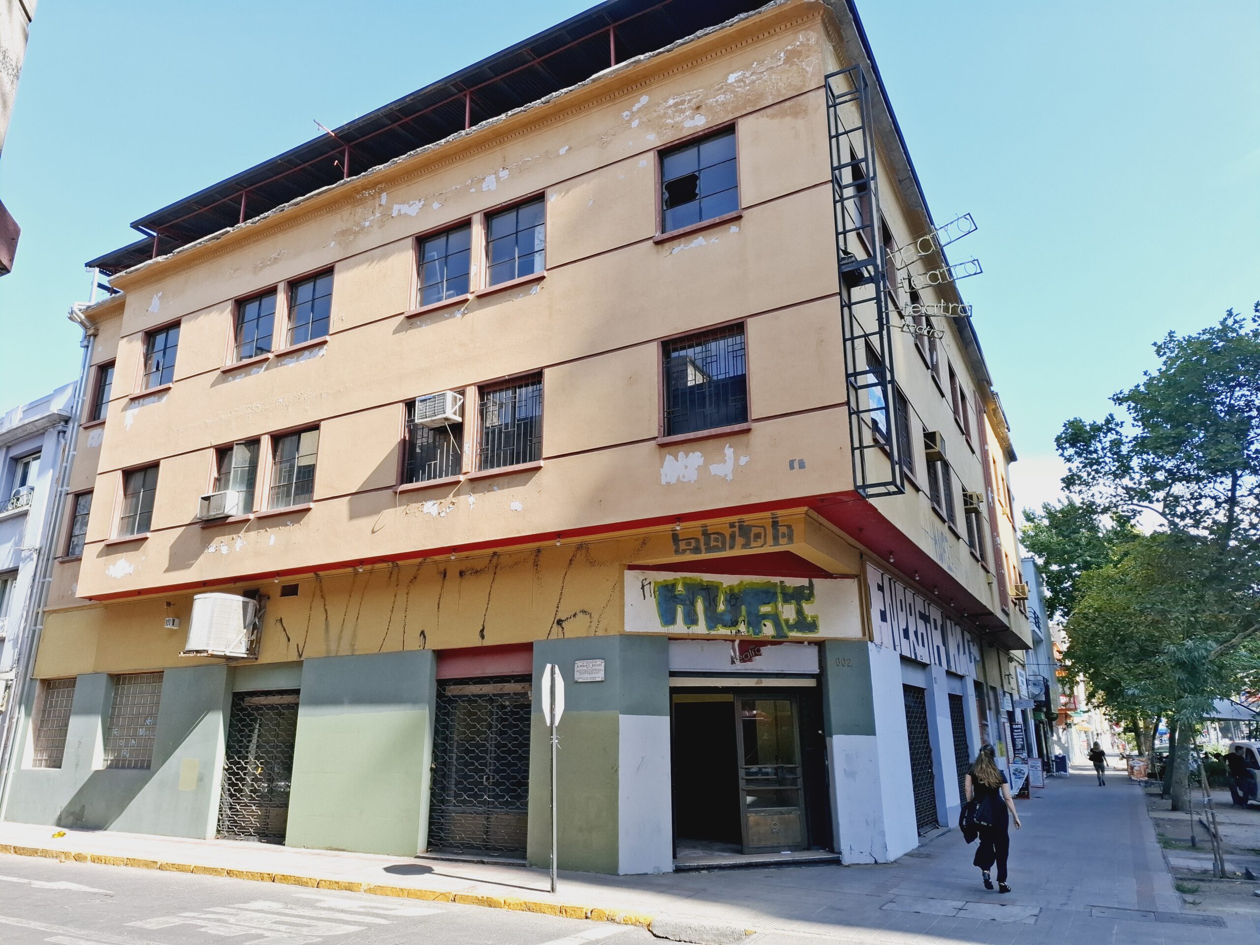 Edificio De 4 Pisos – Metros Santa Isabel – Irarrázaval – Jusezapropiedades